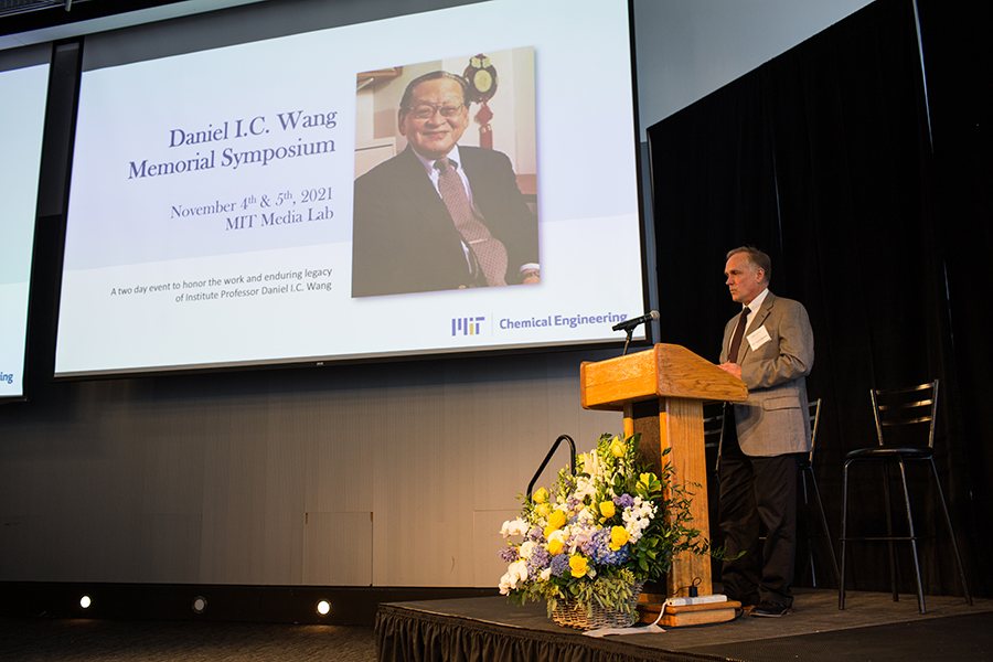 Toasting a founding father of biochemical engineering – MIT Chemical ...